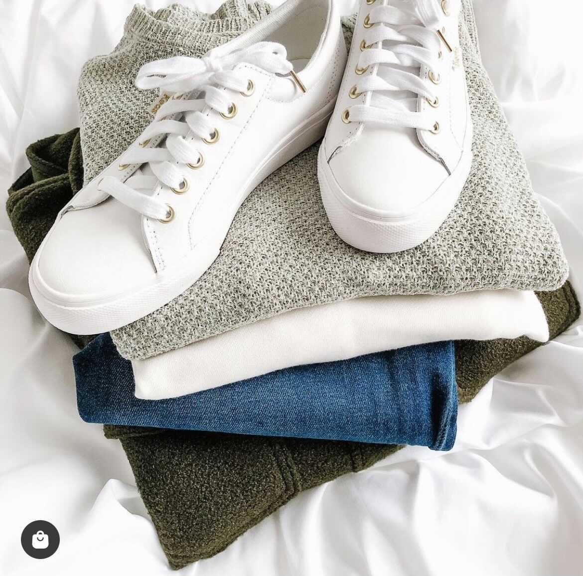 Extra, Extra! A Year of Boxes Frock Box Review - Frock Box